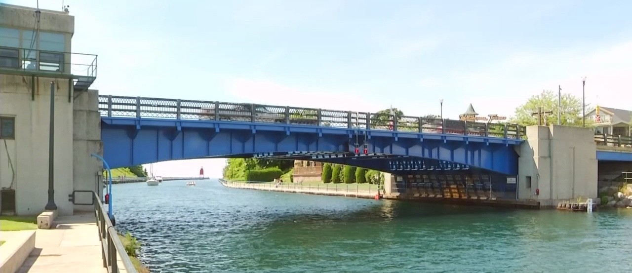 US-31 Charlevoix Bascule Bridge Changing Signals to Flashing Amber Sept. 12 – 9&10 News