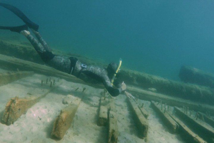 Adventures in Northern Michigan: Freediving – 910News.com