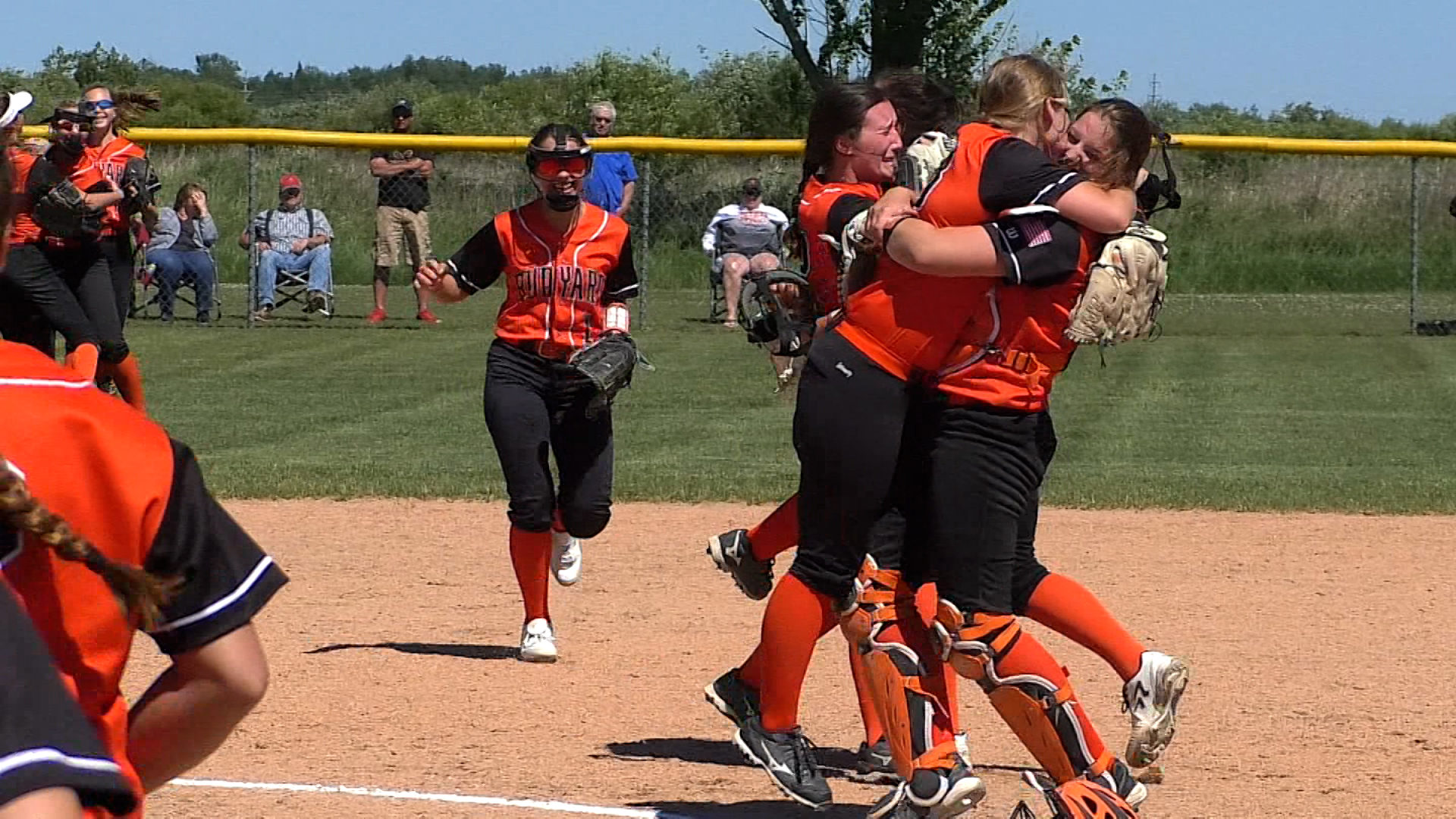 Rudyard Advances to First State Semifinal in Softball – 9&10 News