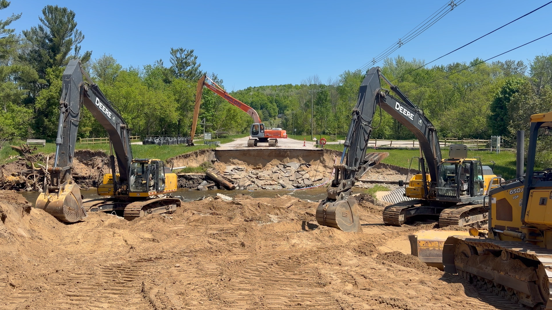 Road work progressing on Brown Bridge and Beitner Roads – 9and10News.com