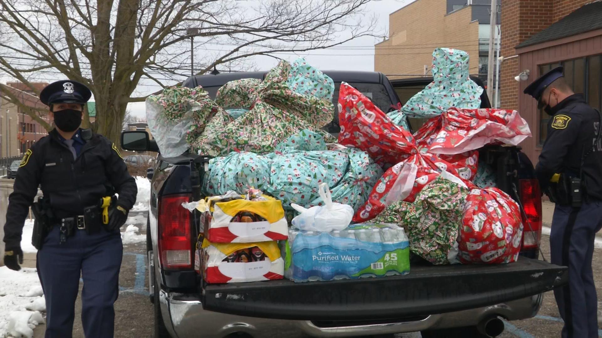 Annual ‘Christmas in Streets’ Provides Love and Support to Homeless in ...