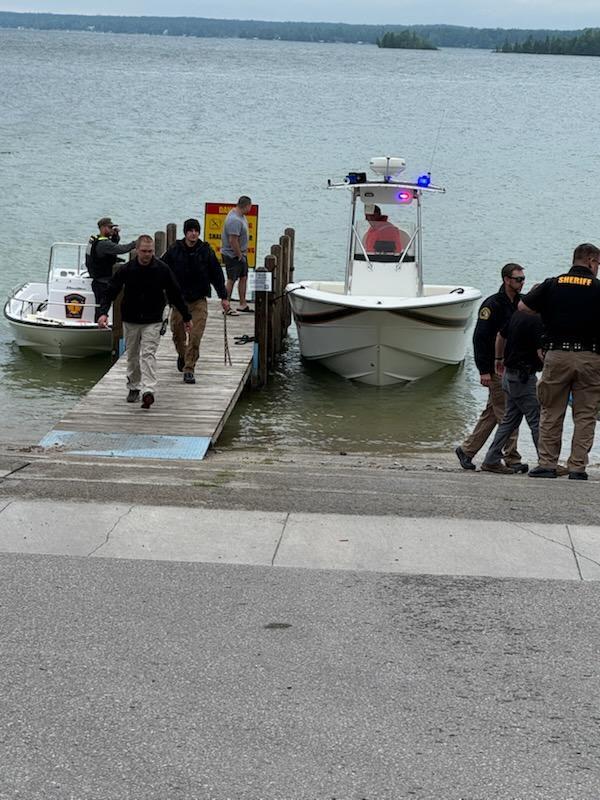Cheboygan County rescuers save 13-year-old boy and uncle from sinking ...