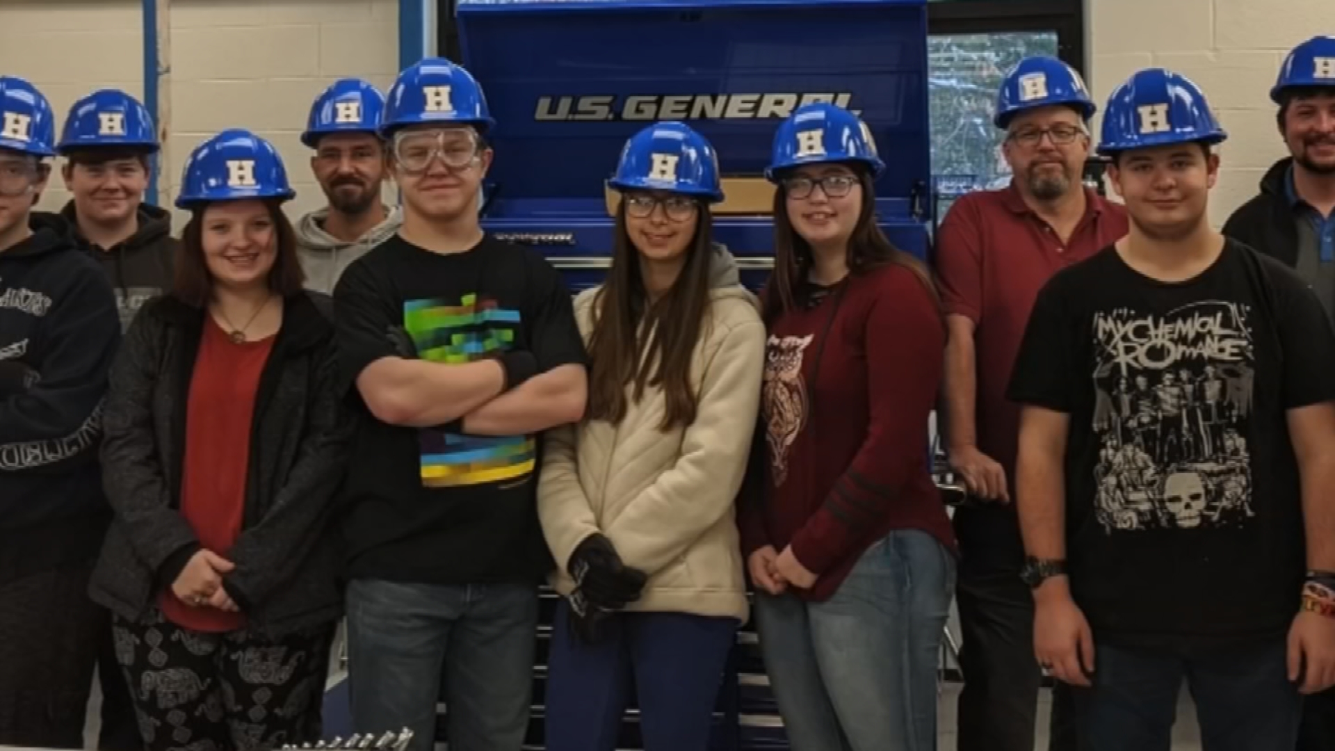 Harrison Stingers of Steel Robotics Team Makes N95 Masks with 3D ...