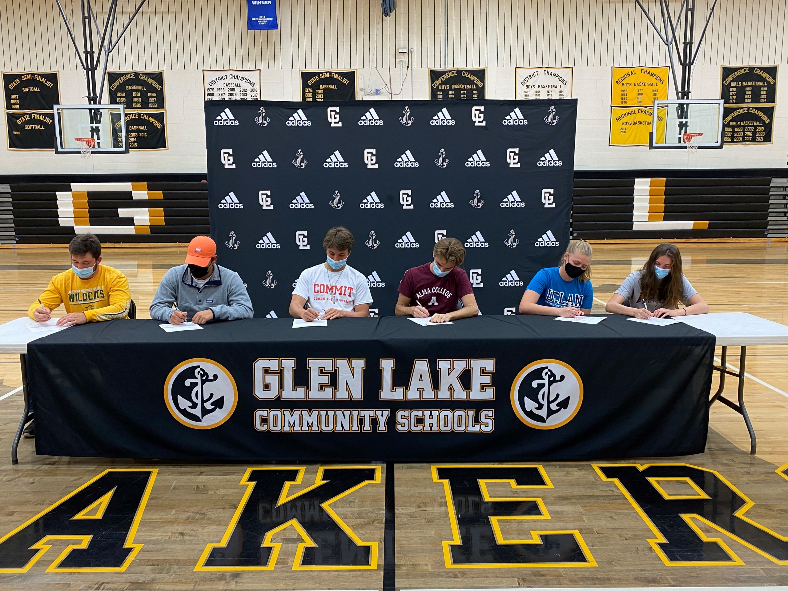 Six Glen Lake Student-Athletes Sign to Play College Sports – 9and10News.com