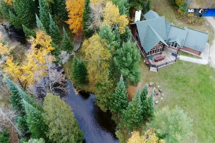 Amazing Northern Michigan Homes: Deer Tracks Ranch Wildlife Preserve ...