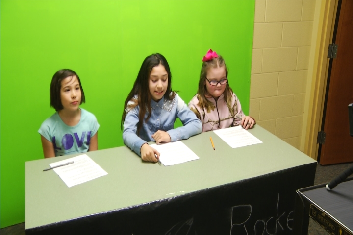 Elementary School Journalists Create Student Newscast – 9&10 News