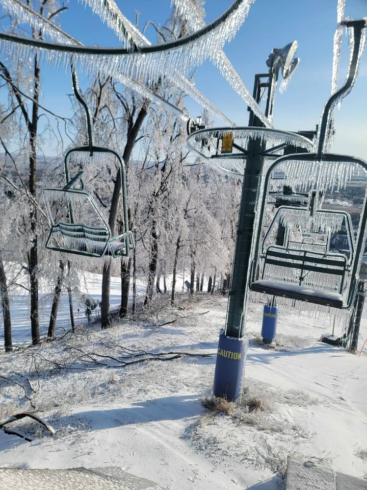 March 2025 Ice Storm – 9&10 News