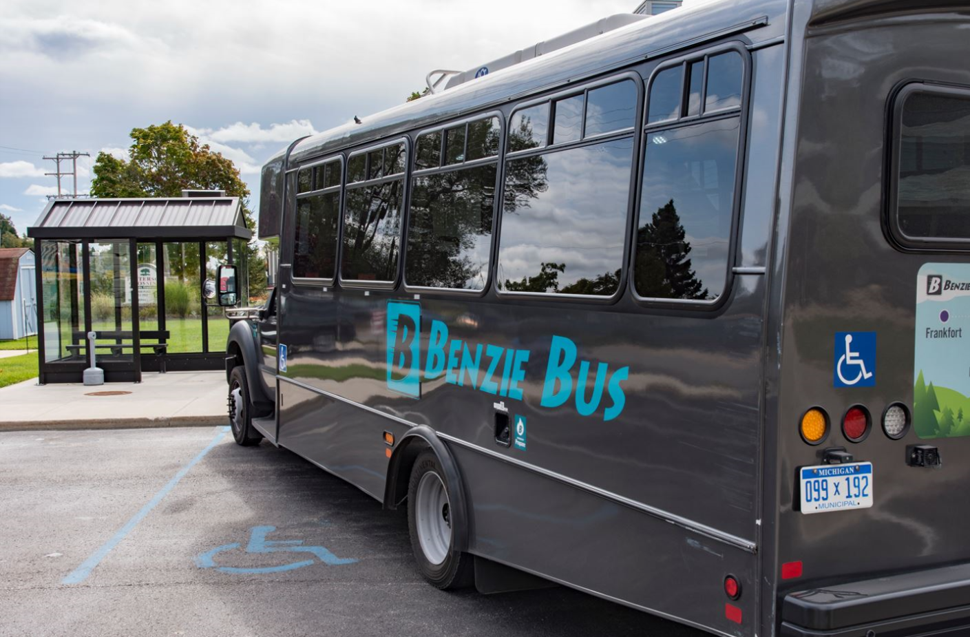 Benzie Bus provides complimentary bike racks for convenient commuting ...