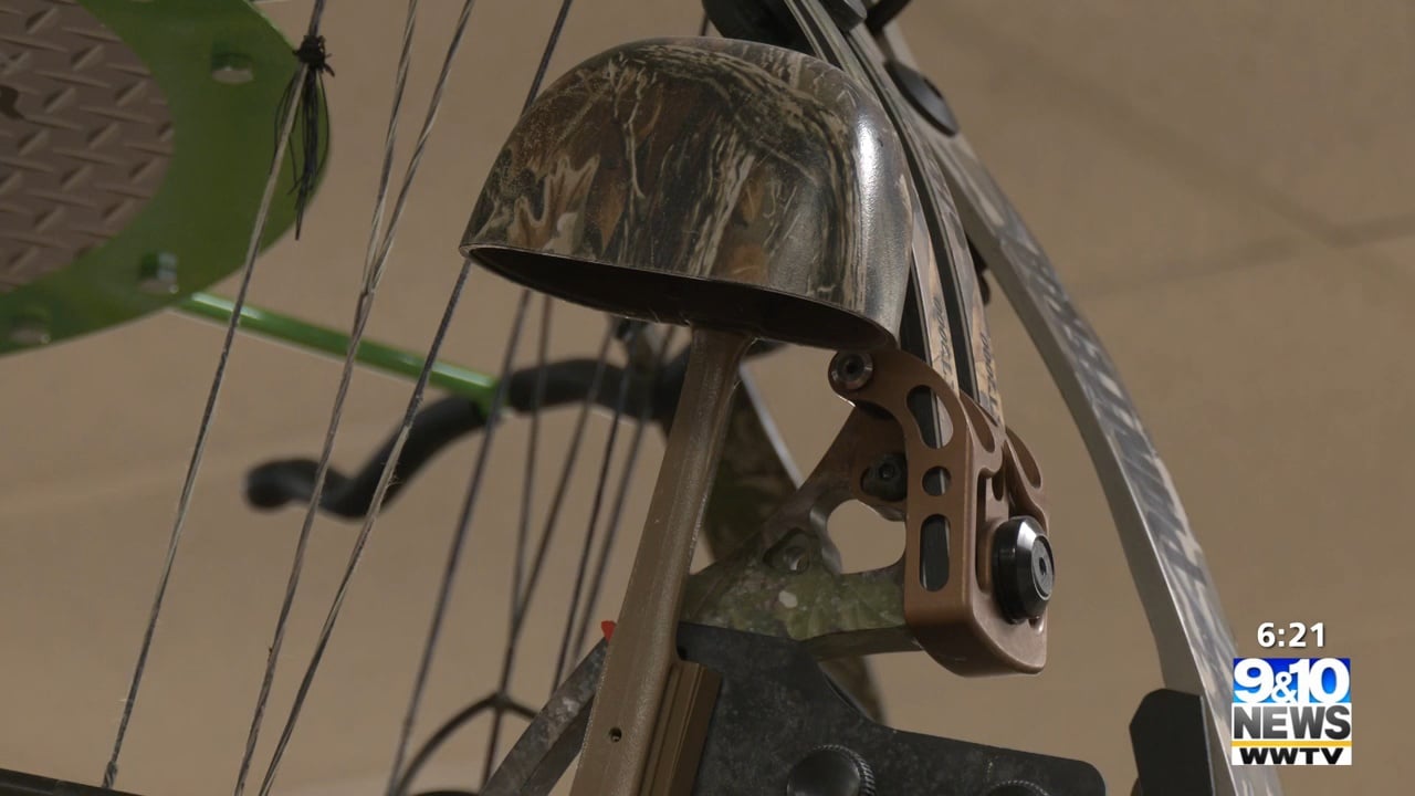 Hook & Hunting: Alternatives to Firearm Hunting Season – 9&10 News