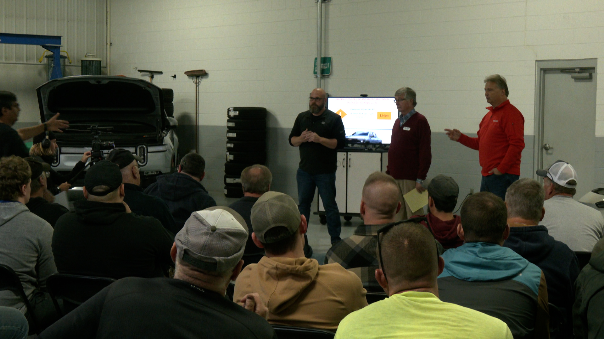 Northern Michigan first responders receive EV emergency training ...