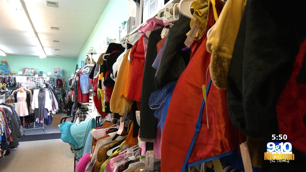 Two Sisters in Cadillac Each Own a Consignment Store – 910News.com