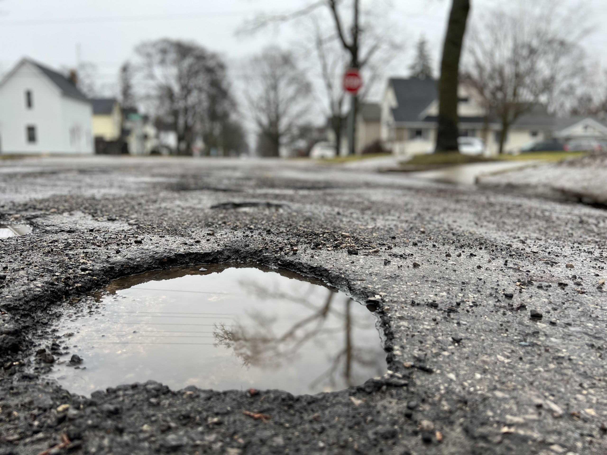 Springtime Means Pothole Season in Northern Michigan – 9&10 News