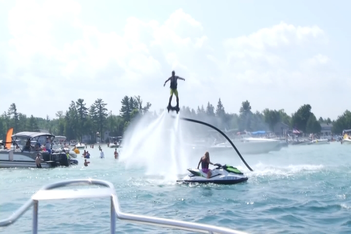Sights and Sounds: Torch Lake Flyboard – 9&10 News