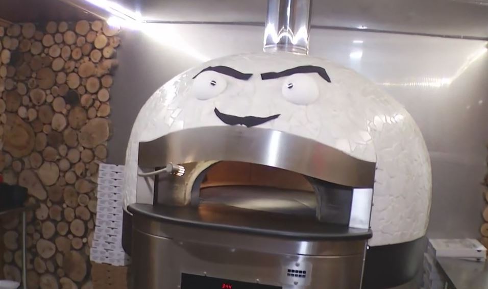 MTM On The Road: Celebrating National Pizza Day With Angry Oven in ...