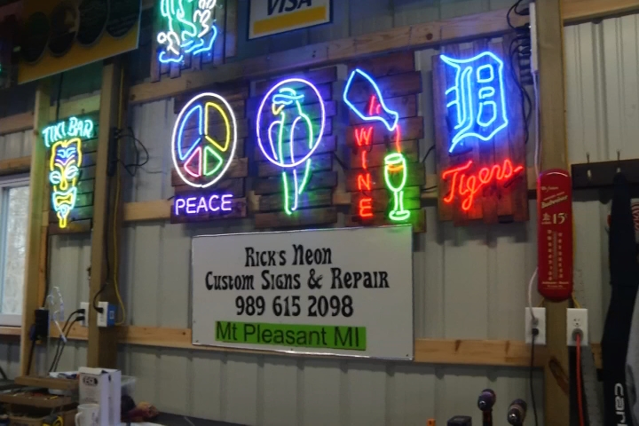 Customized Neon Signs: Taking Us Back Decades with Just One Flip of a ...