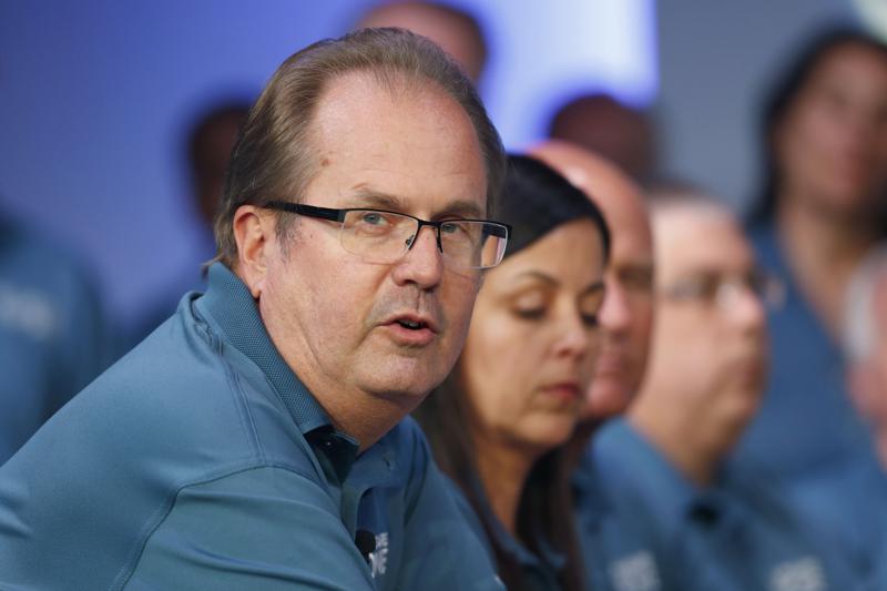 Former UAW President Sentenced to 2 Years in Prison – 9&10 News