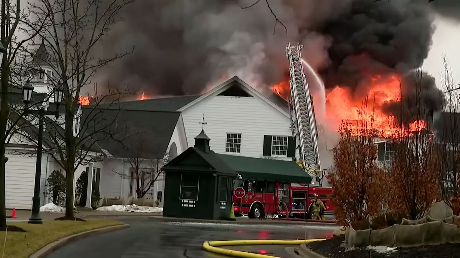 Fire Burns at Oakland Hills Golf Club in Metro Detroit – 910News.com