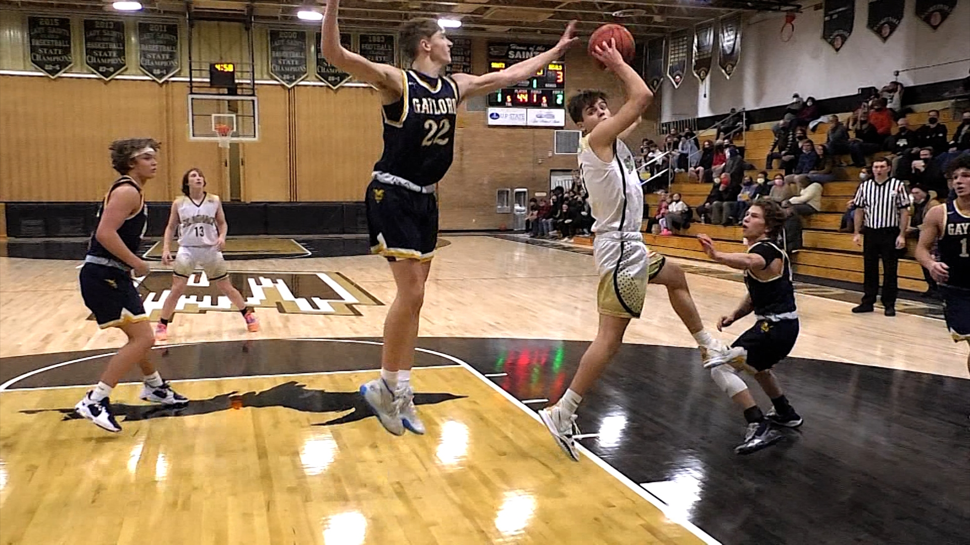 Gaylord Wins Close Game Over St. Ignace in Boys Basketball – 910News.com