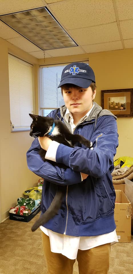 Local Student Meets Chief the Dispatch Cat While Fulfilling Christmas ...