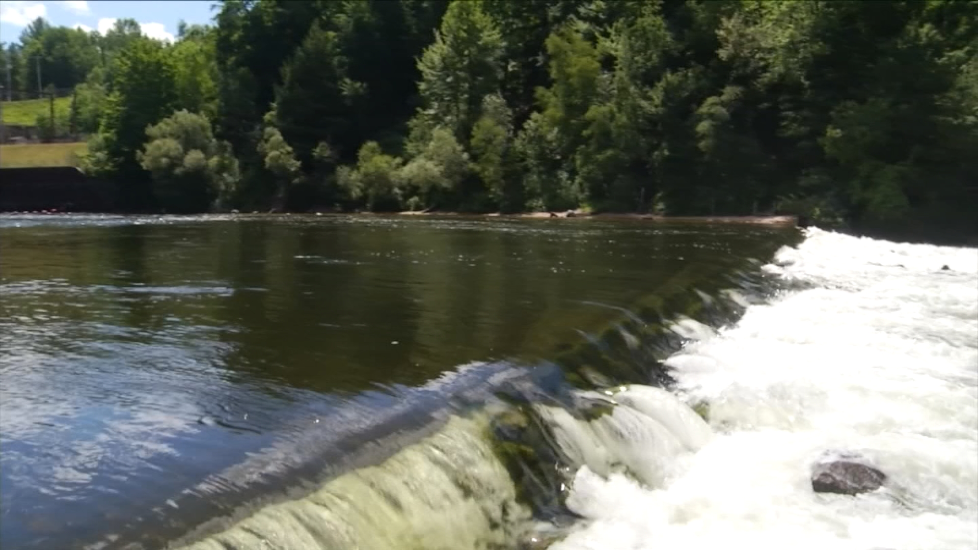 Sights and Sounds: Fishing at Tippy Dam – 9&10 News