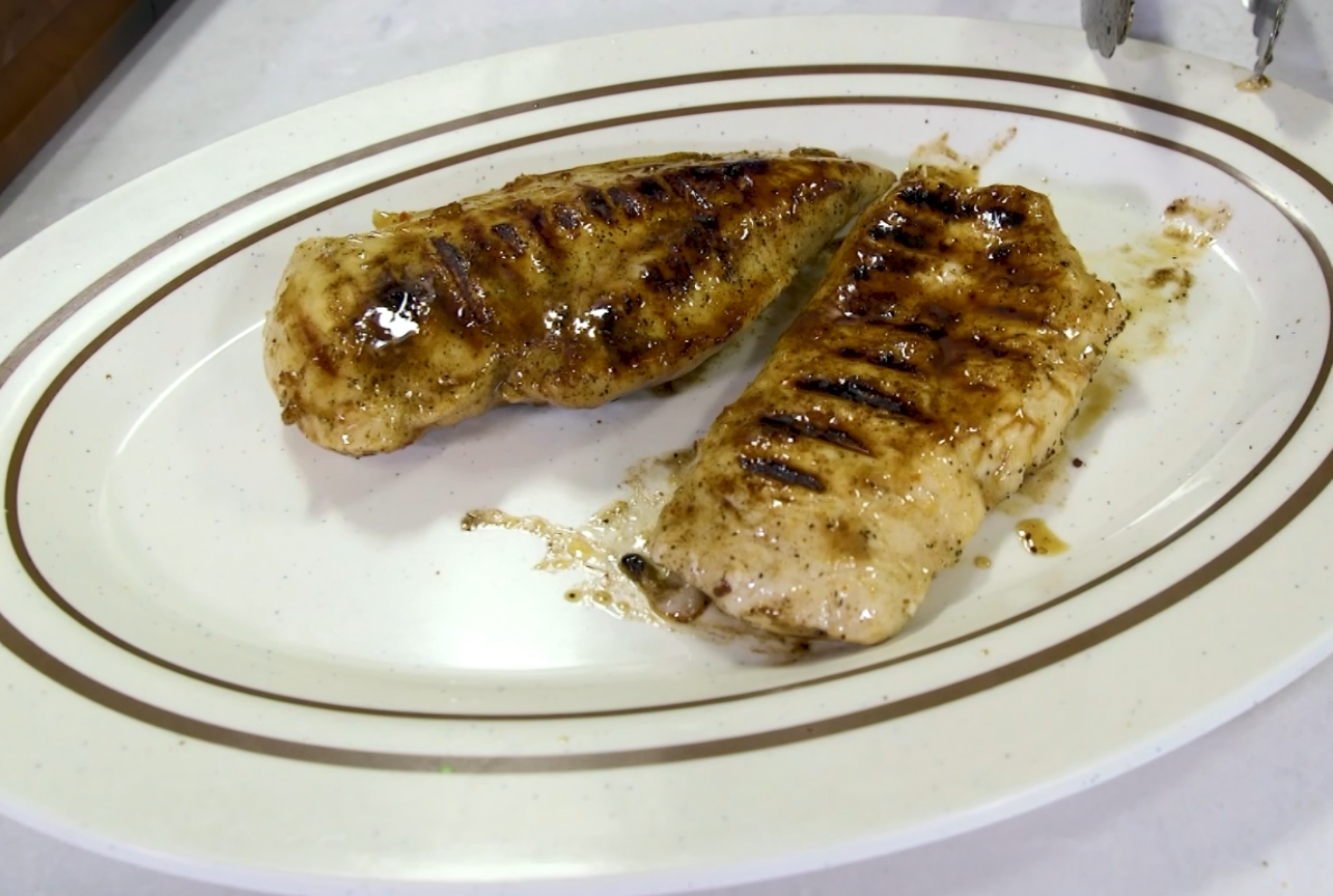 Xavier Tries Honey Pineapple Grilled Chicken – 9&10 News