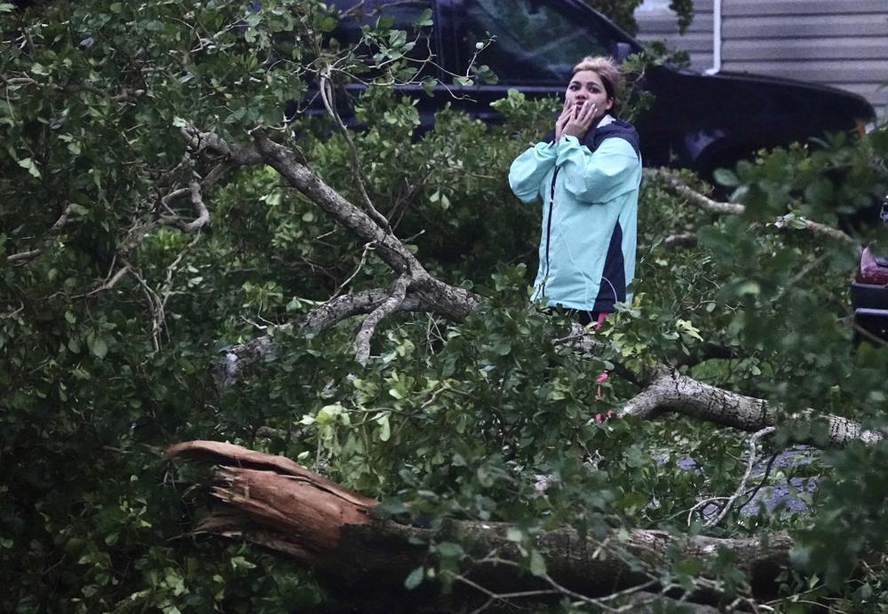 Hurricane Ian Nears Florida Landfall with 155 MPH Winds – 9and10News.com