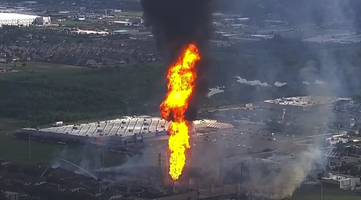 A pipeline explosion sends a towering pillar of flame over Houston’s ...