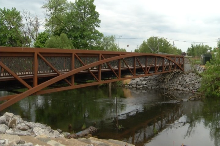 Traverse City Pedestrian Bridge Officially Opens – 910News.com
