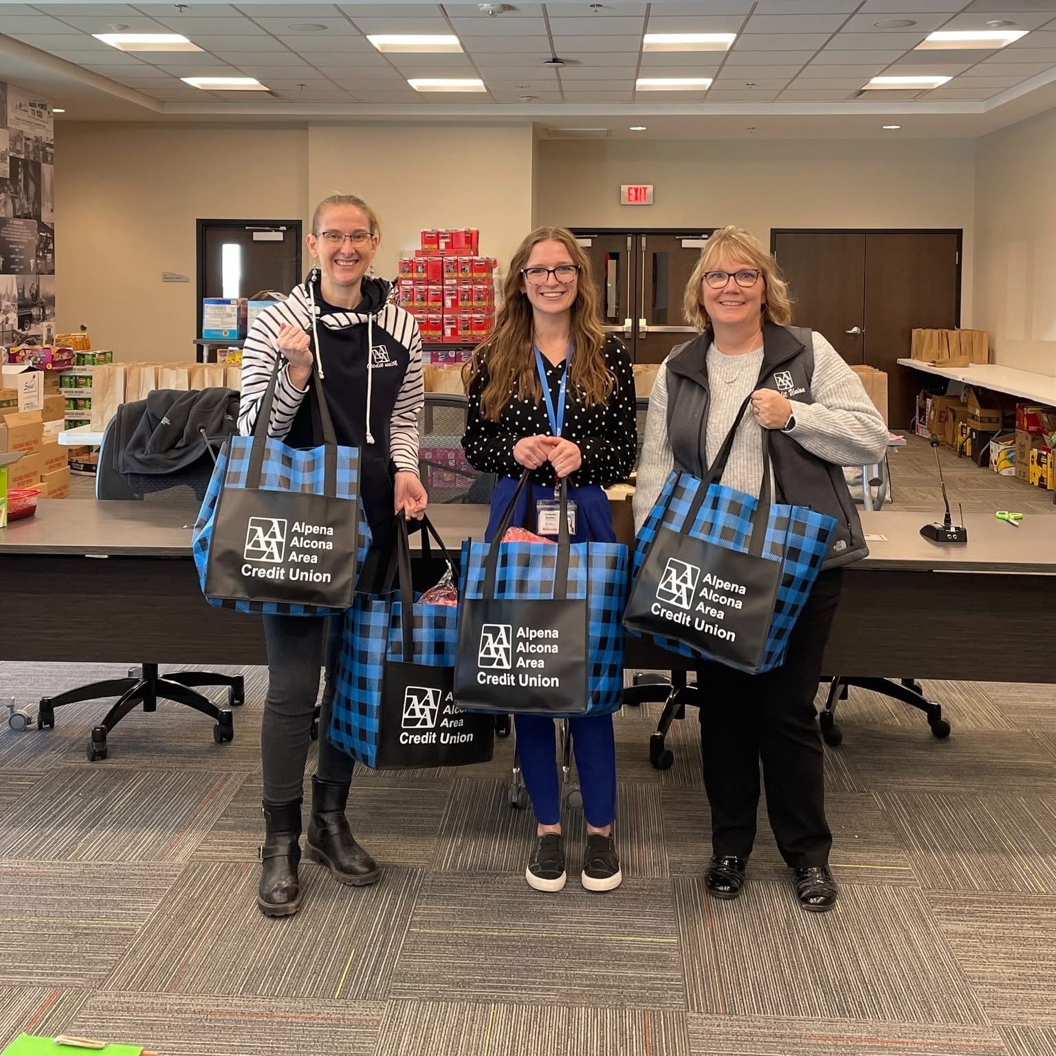 Linemen and co-op employees receive community support during power ...