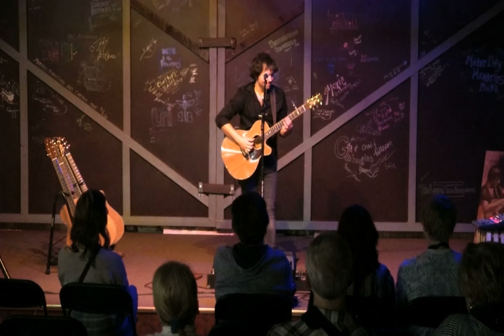 See Jake Allen LIVE in Michigan – 9&10 News