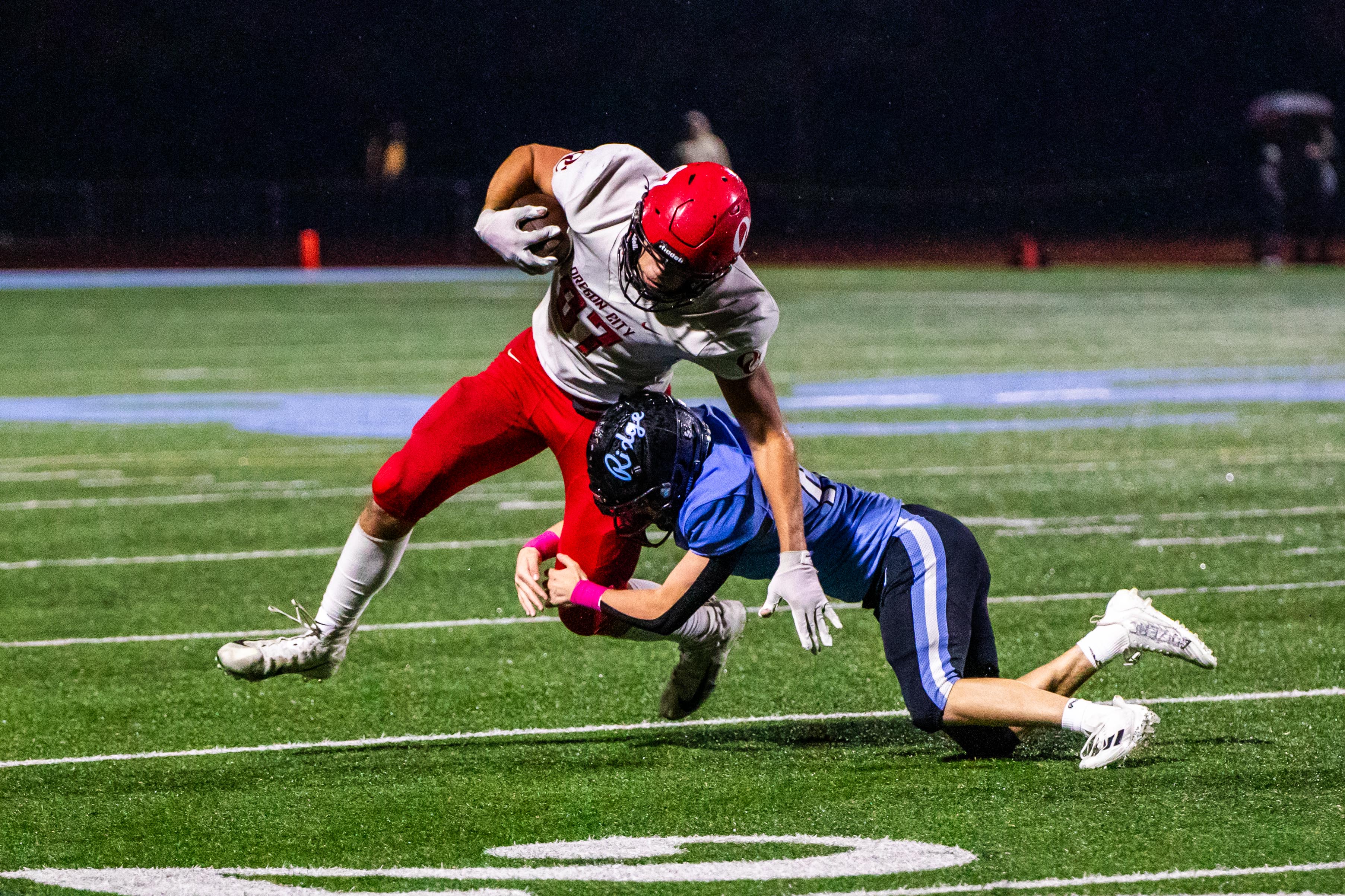 Oregon high school football: Lakeridge Pacers vs Oregon City Pioneers ...