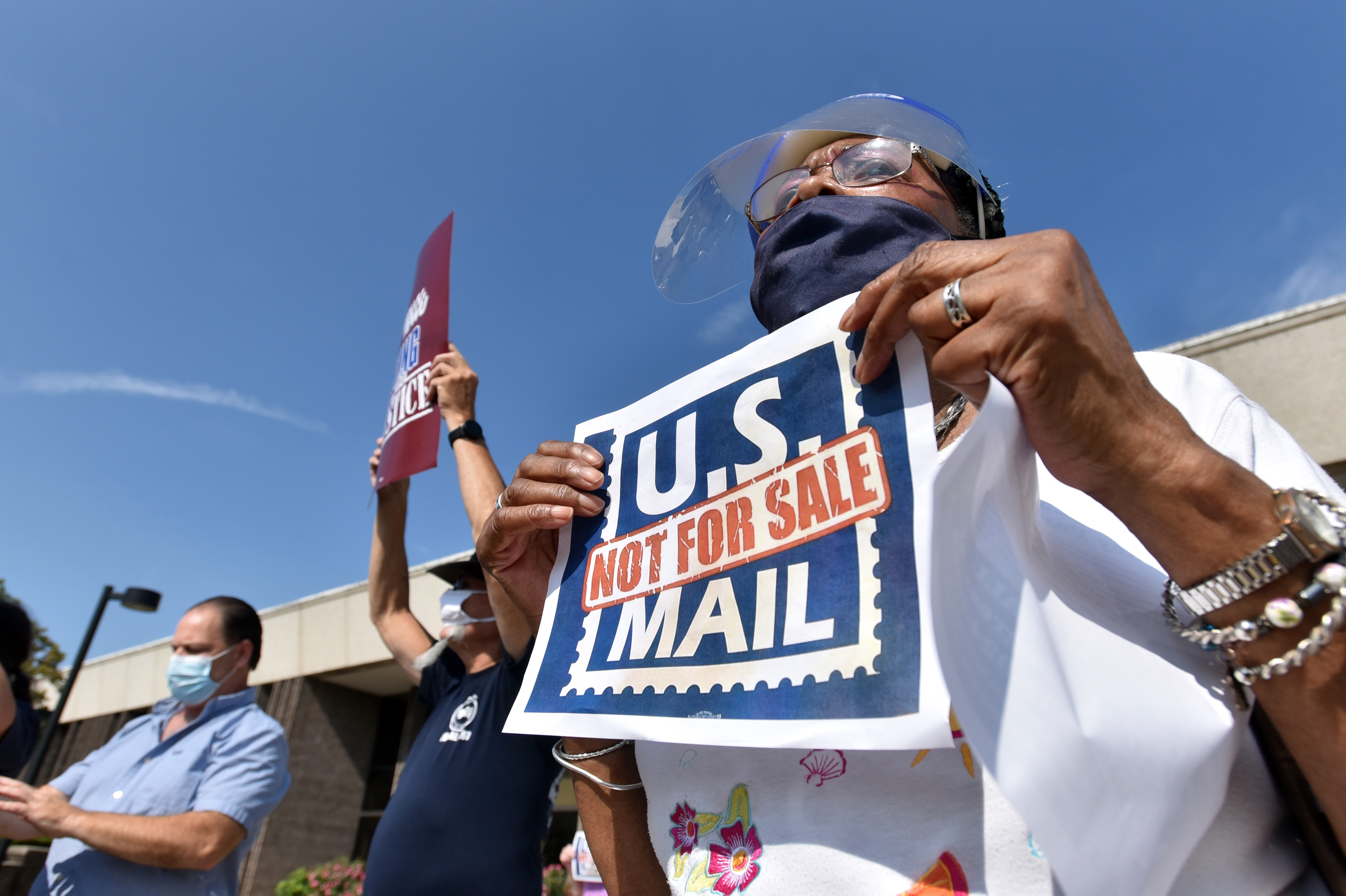 Postal workers rally at Springfield Post Office - masslive.com