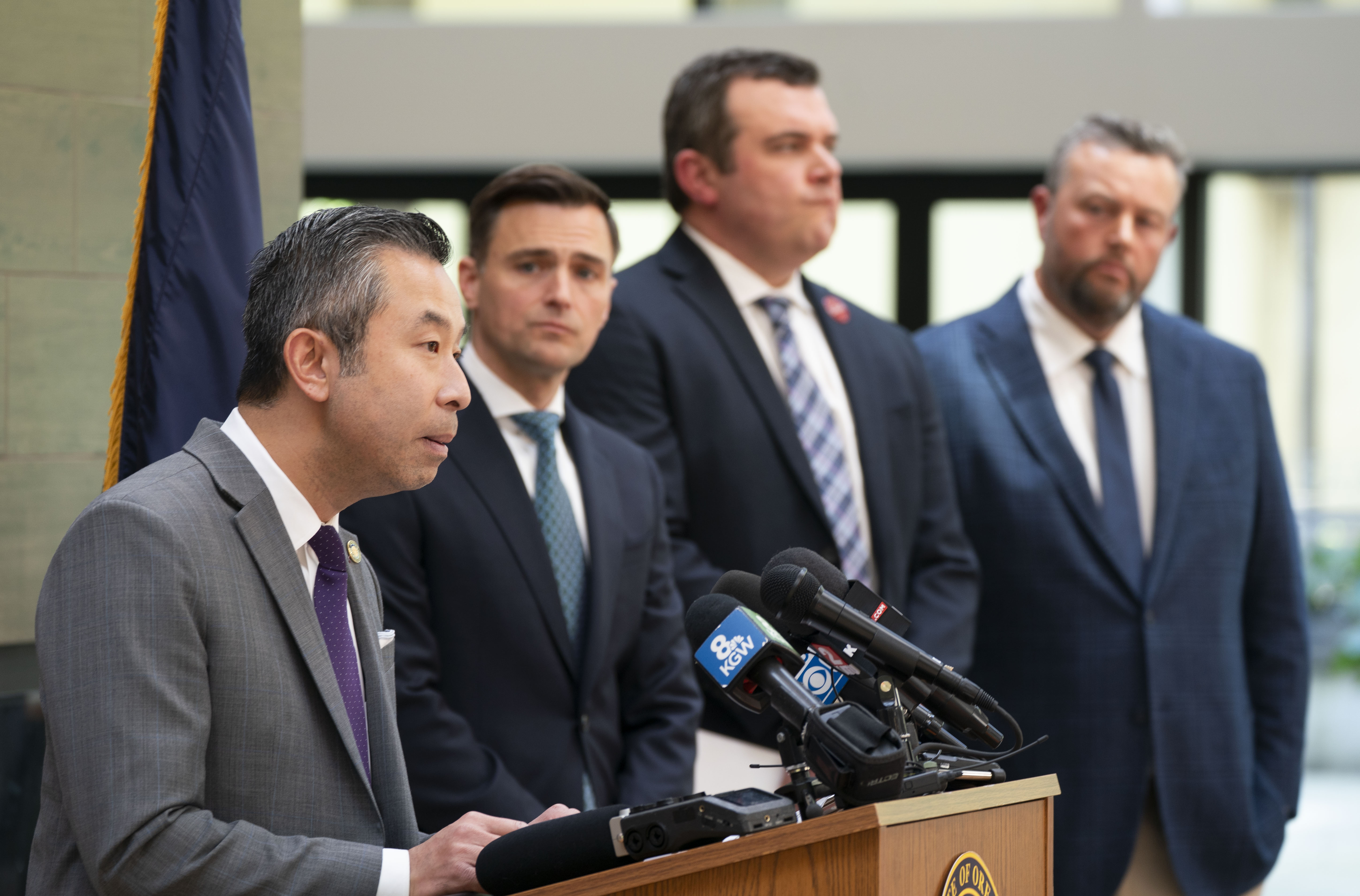 Oregon Attorney General Dan Rayfiled files lawsuit against Trump ...