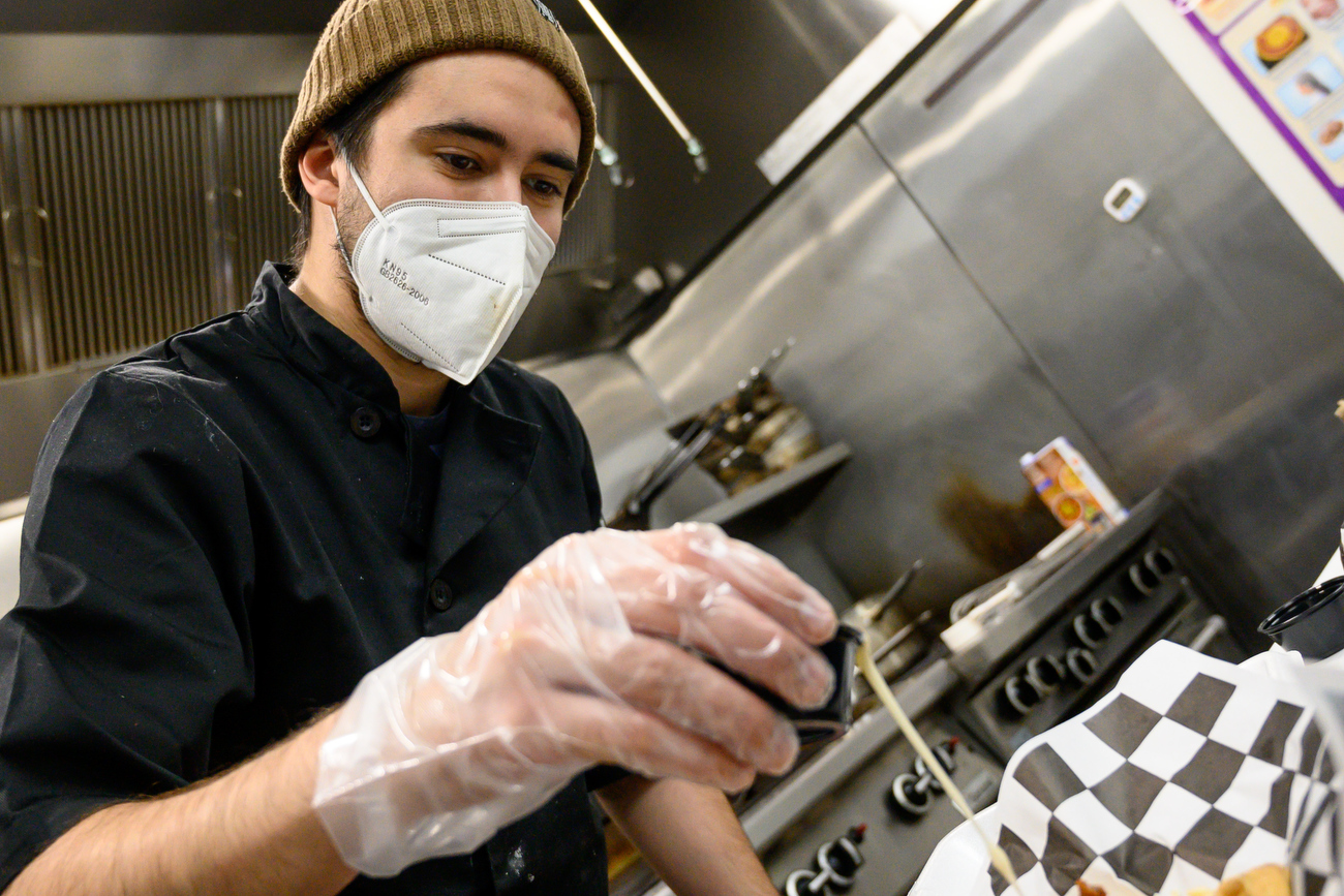 Moe's Neighborhood Bar opens delivery-only ahead of space on North ...