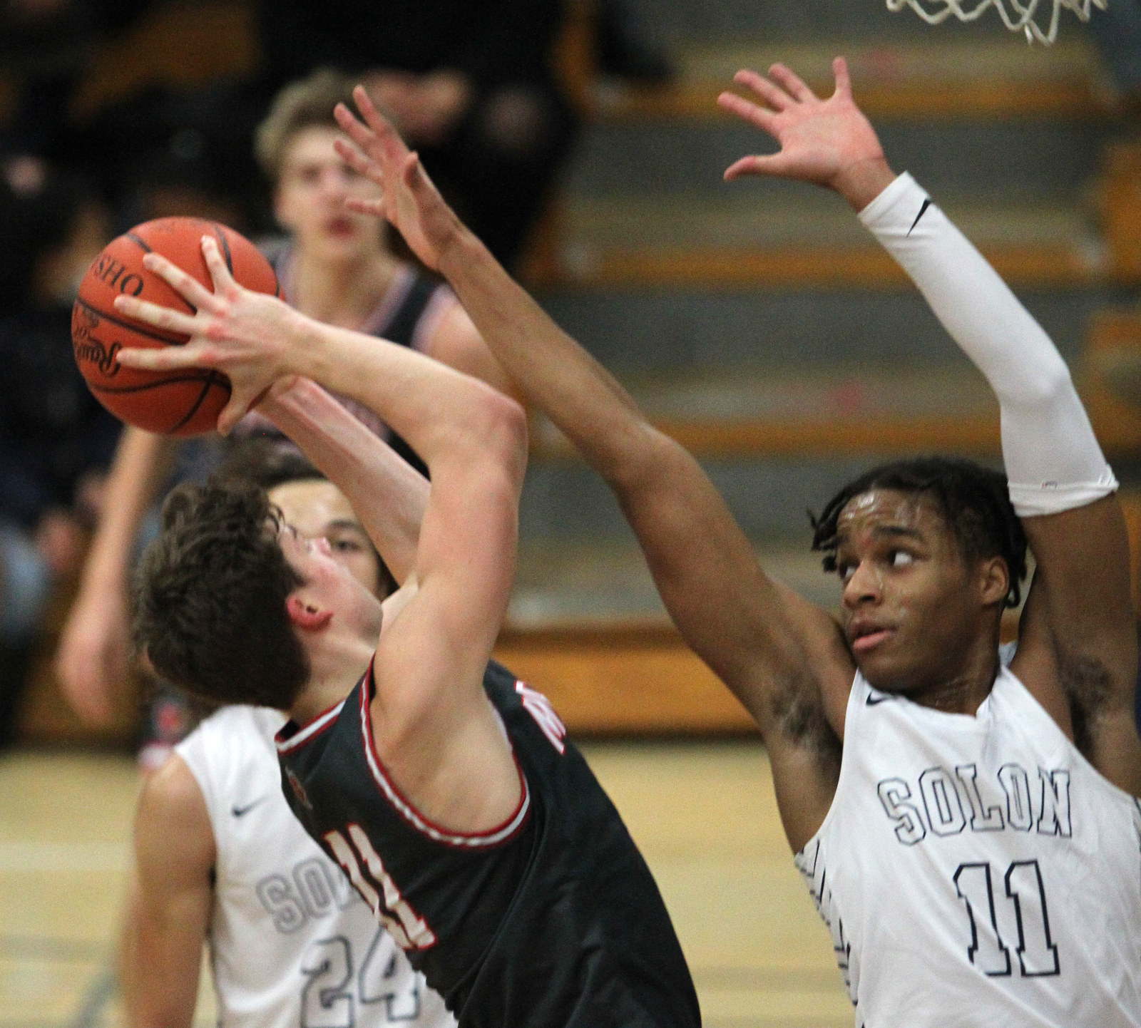 Mentor at Solon High School boy's basketball, January 14, 2022 ...