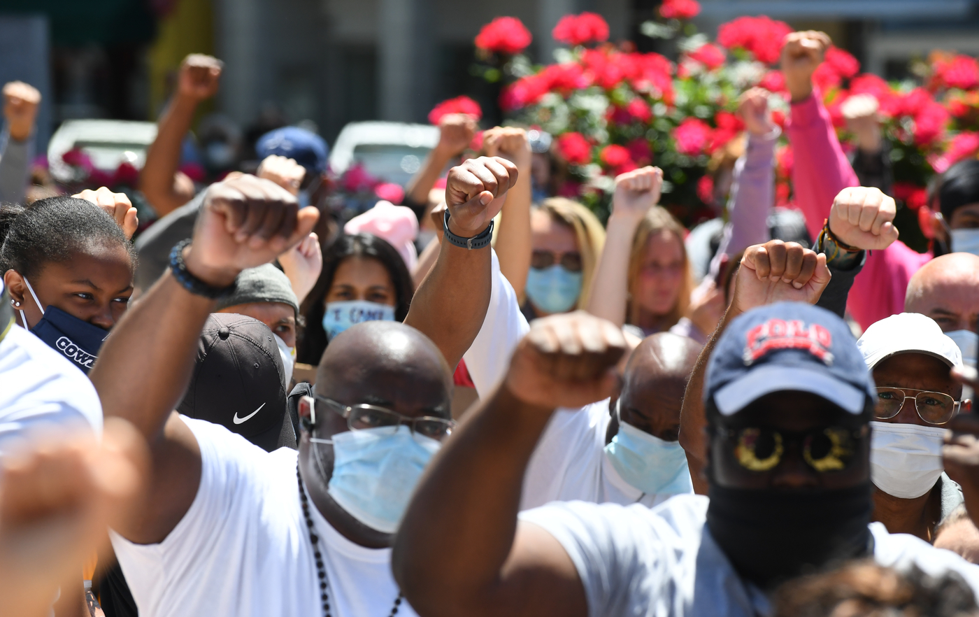 Peaceful protest held in Easton - lehighvalleylive.com
