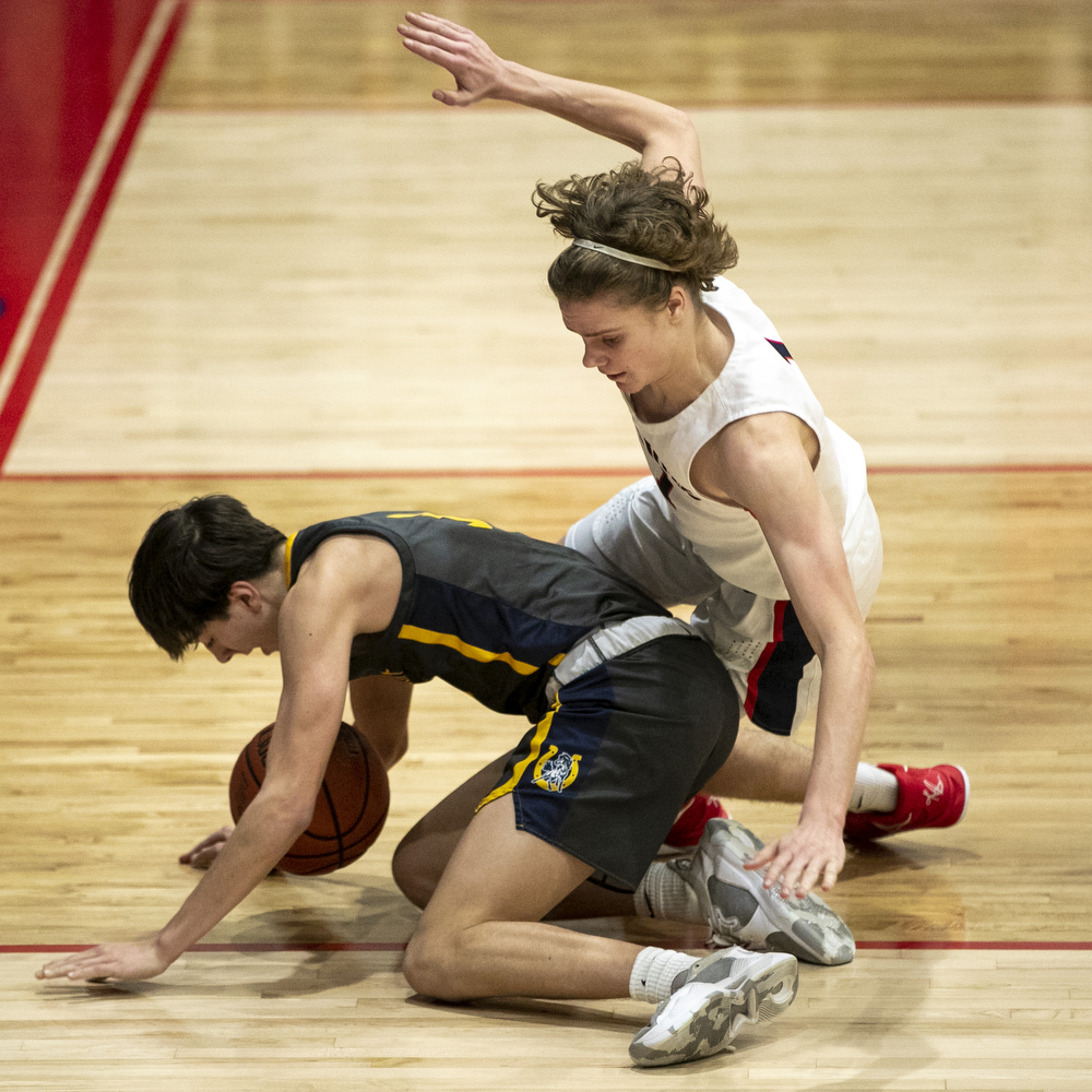 Cedar Cliff boys blow out Red Land 60-24 - pennlive.com