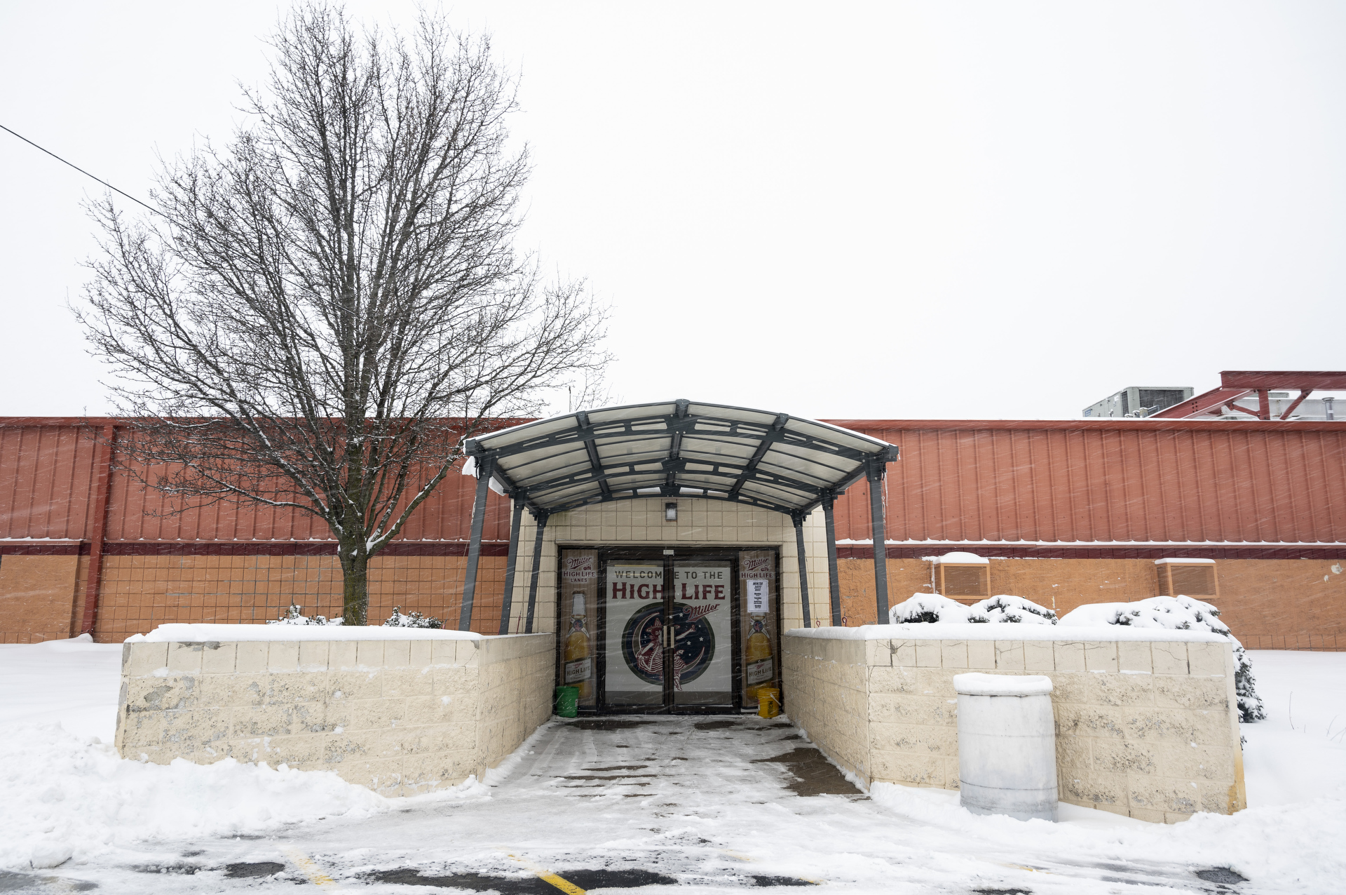 Bel-Mark Lanes bowling alley to close, property sold to Tesla - mlive.com