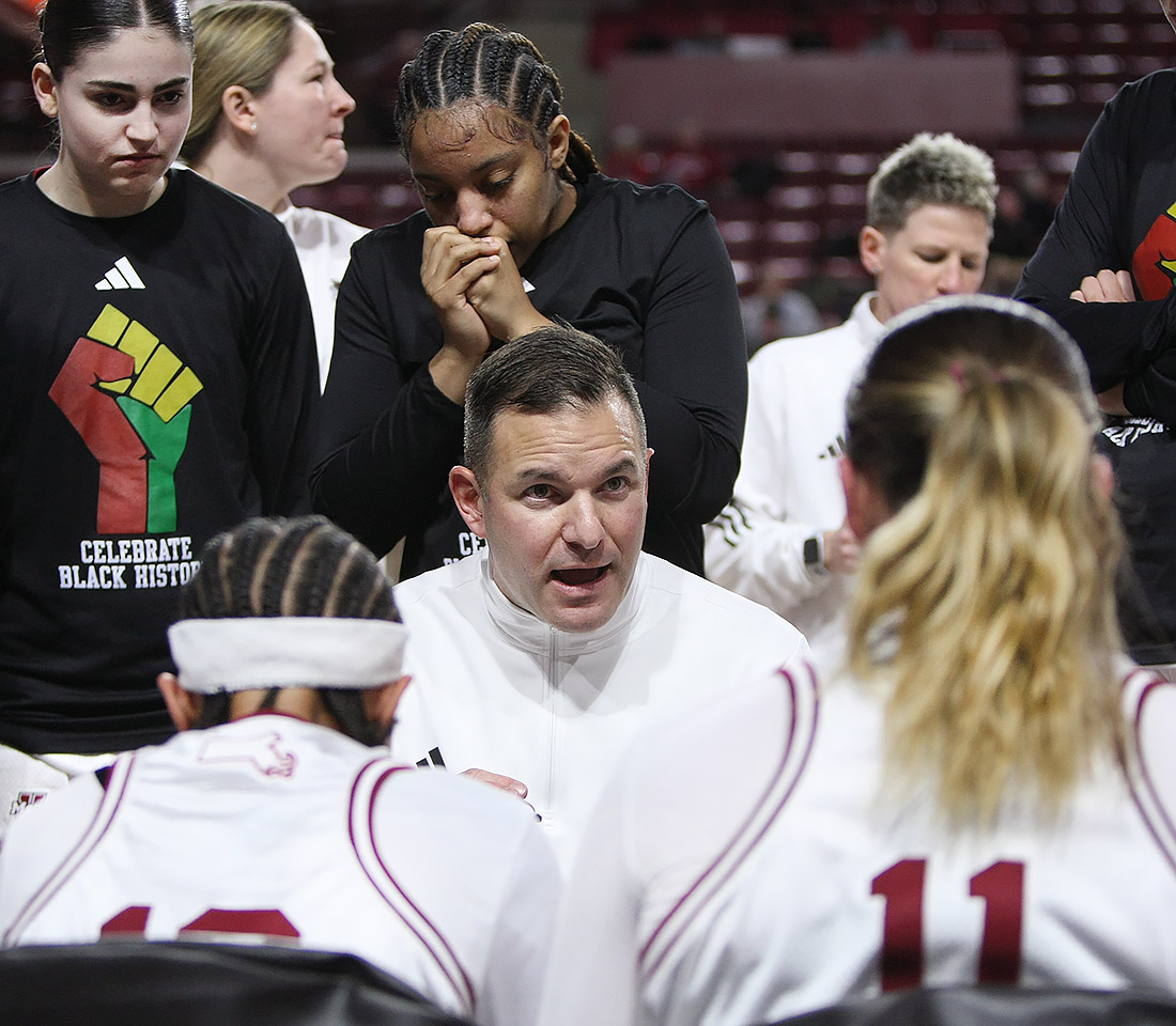 UMass Women's Basketball vs James Madison 2/8/26 - masslive.com
