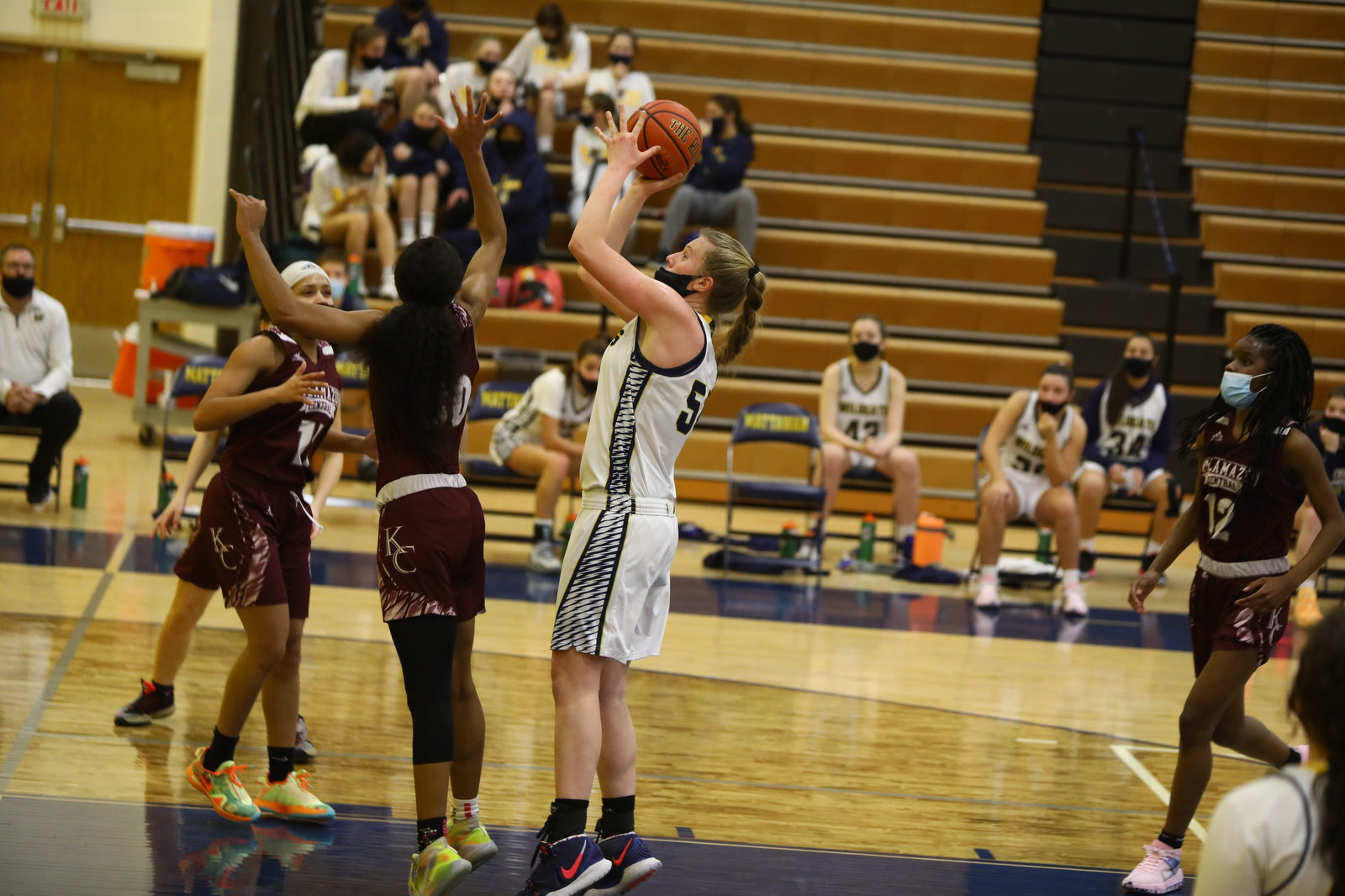 Kalamazoo Central dominates Mattawan 61-25 - mlive.com