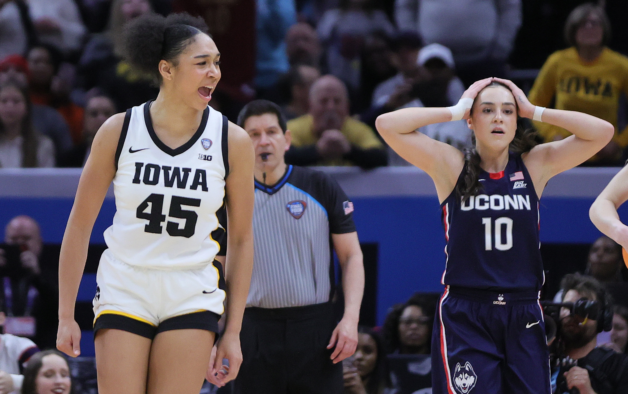 Iowa vs. UConn in Women's Final Four semifinal game, April 5, 2024 ...