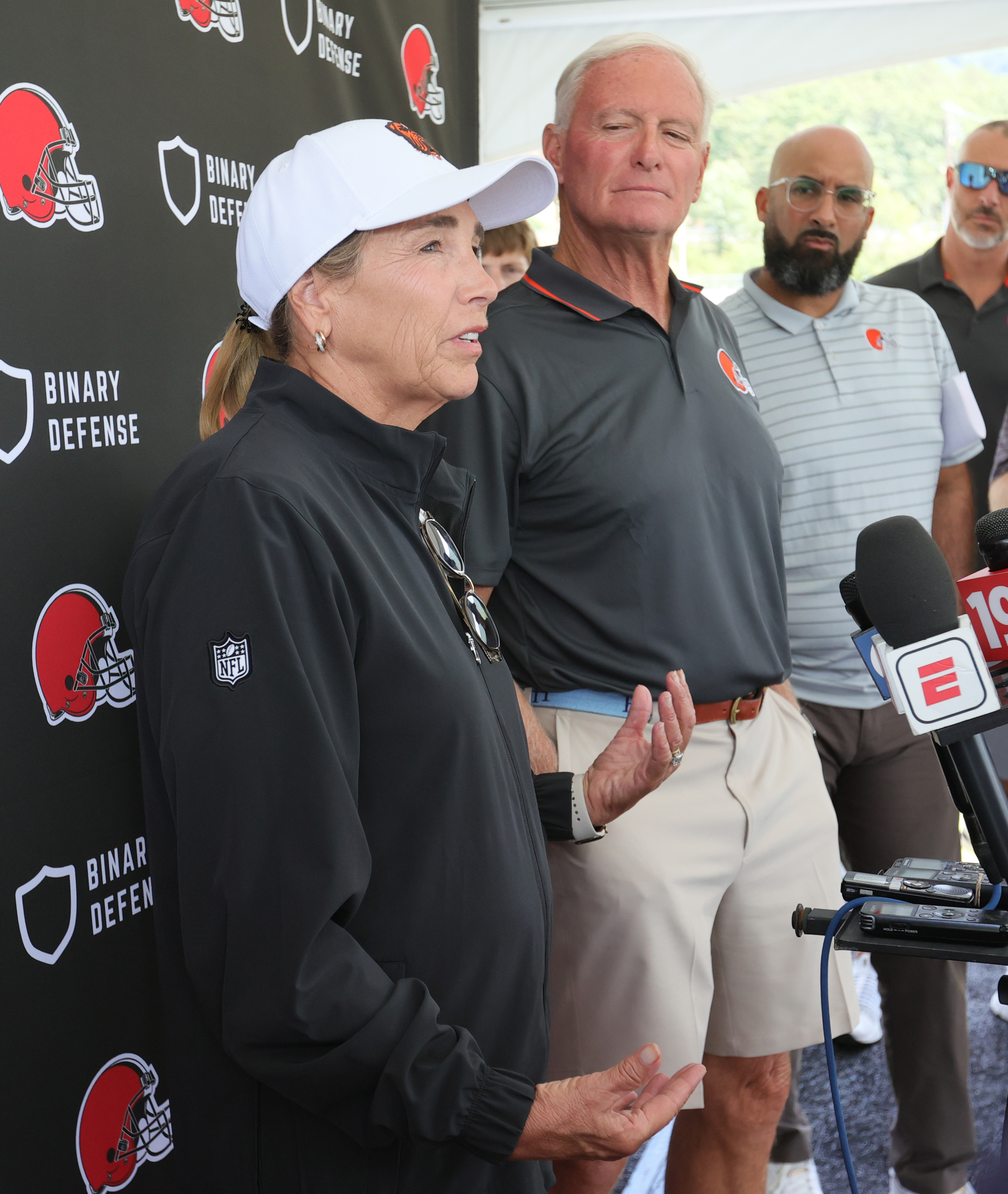 Jimmy and Dee Haslam hold annual training camp press conference, July ...