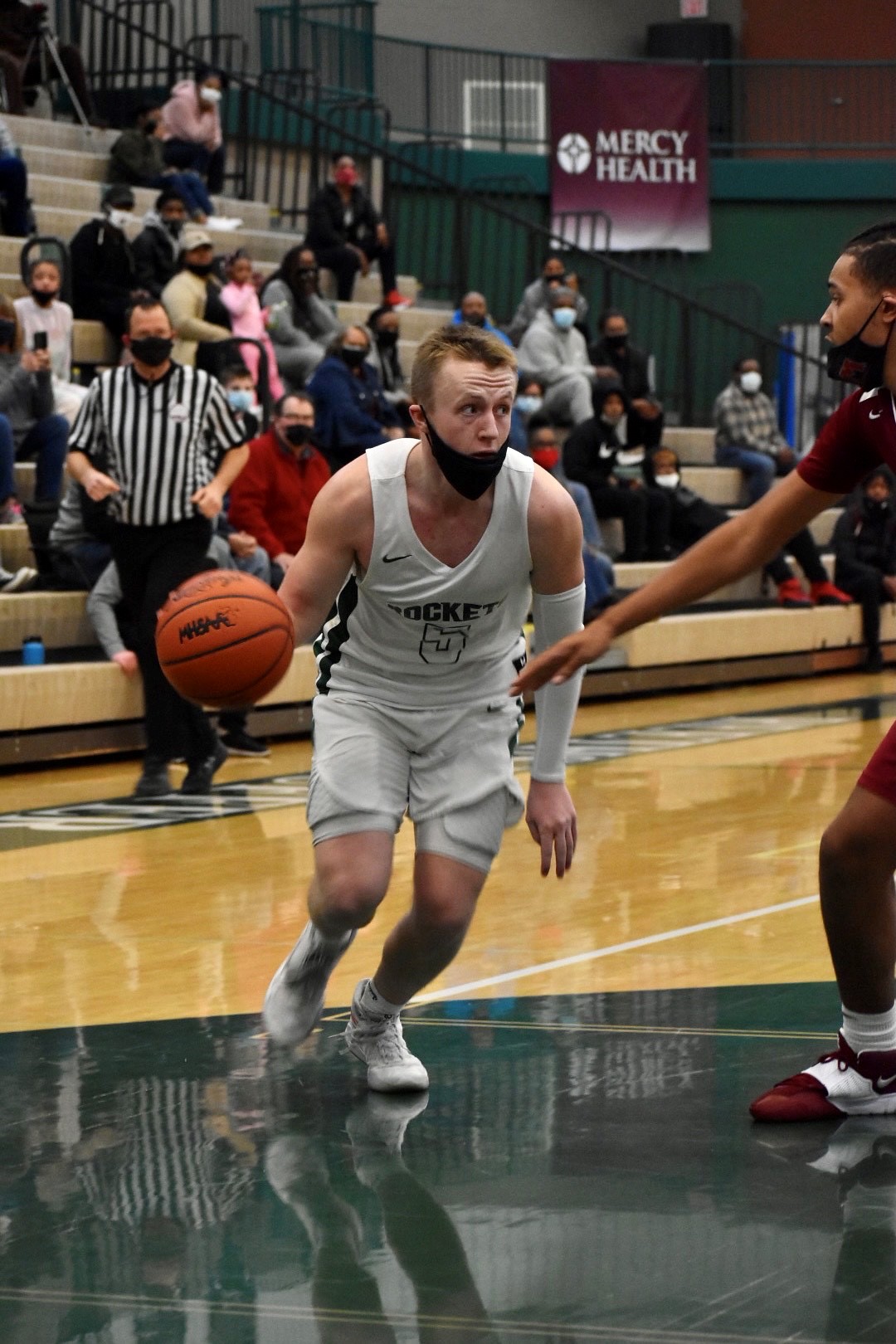 Reeths-Puffer stuns Muskegon, 81-79, in double-overtime boys basketball ...