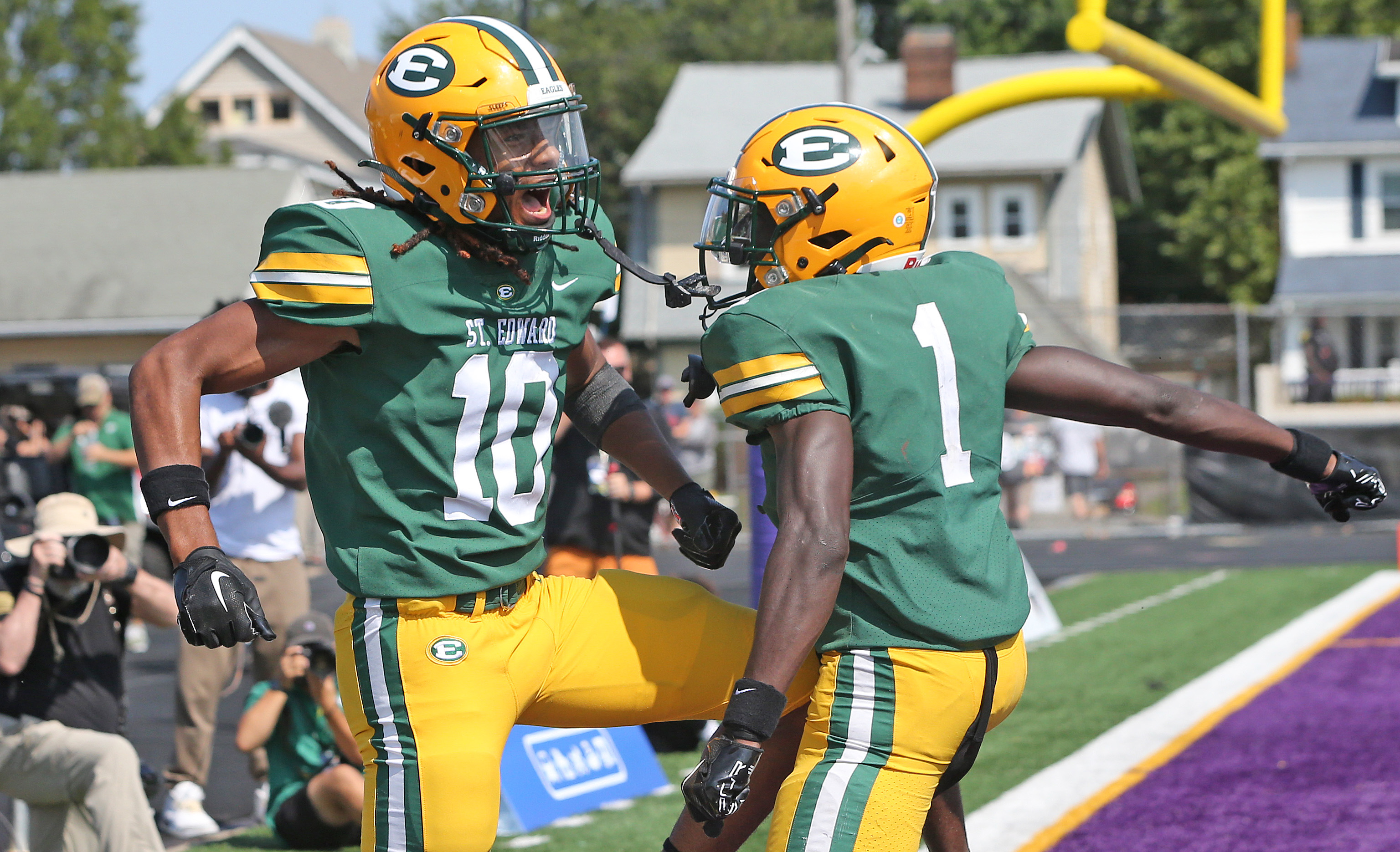St. Edward vs. Our Lady of Good Counsel (MD) in high school football ...