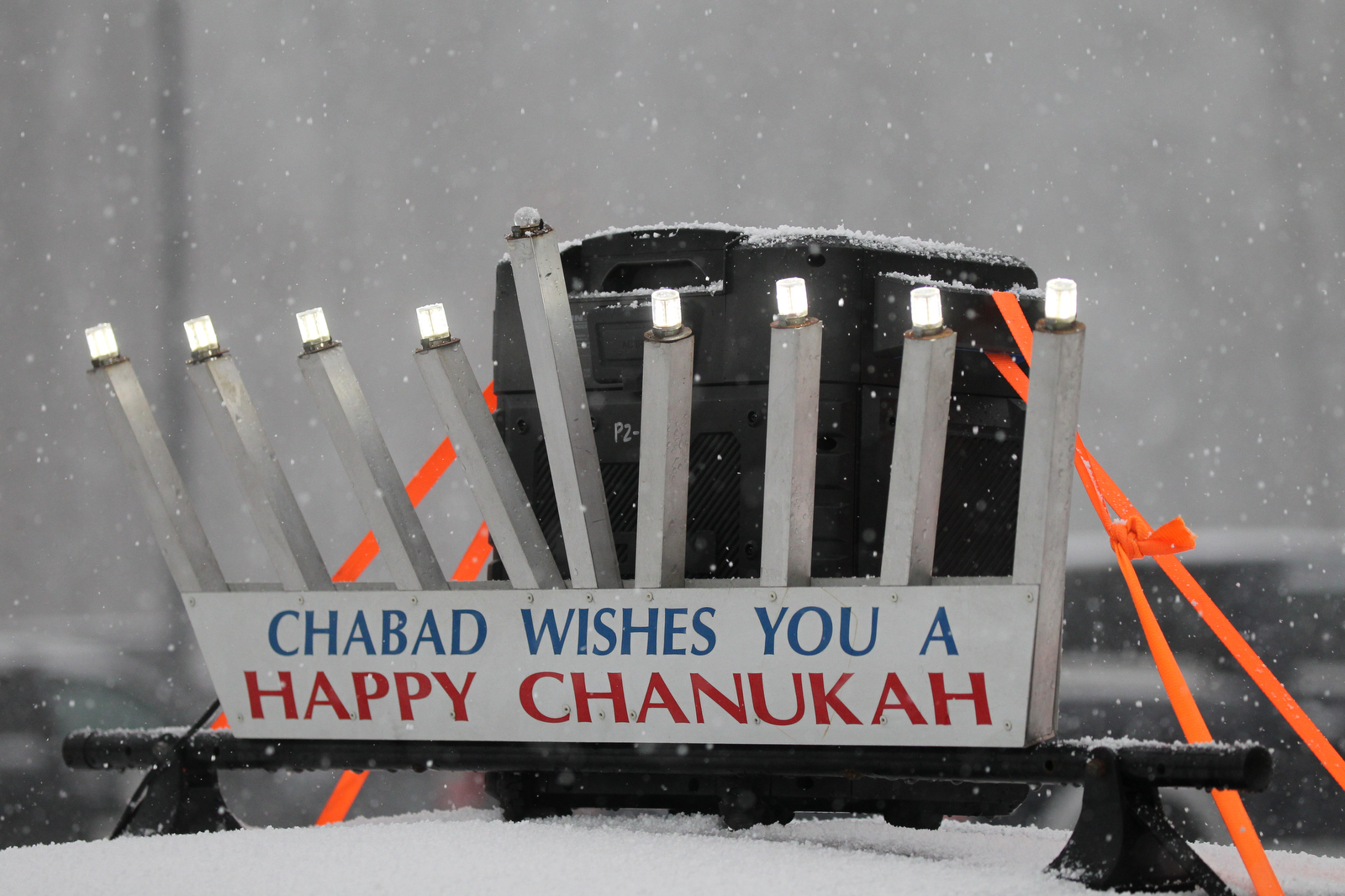 Menorah-topped cars parade through Cleveland eastern suburbs ...