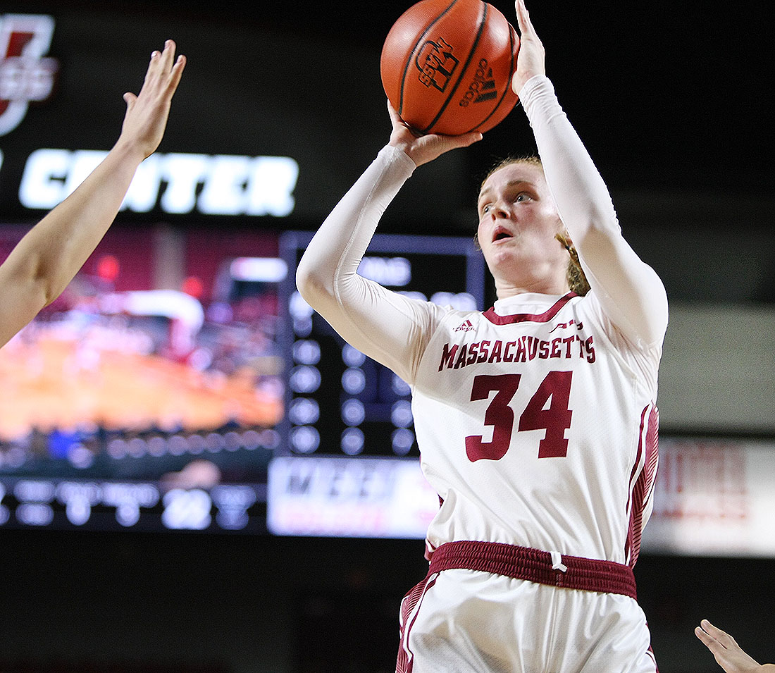UMass Women's Basketball vs Yale 11/30/22 - masslive.com