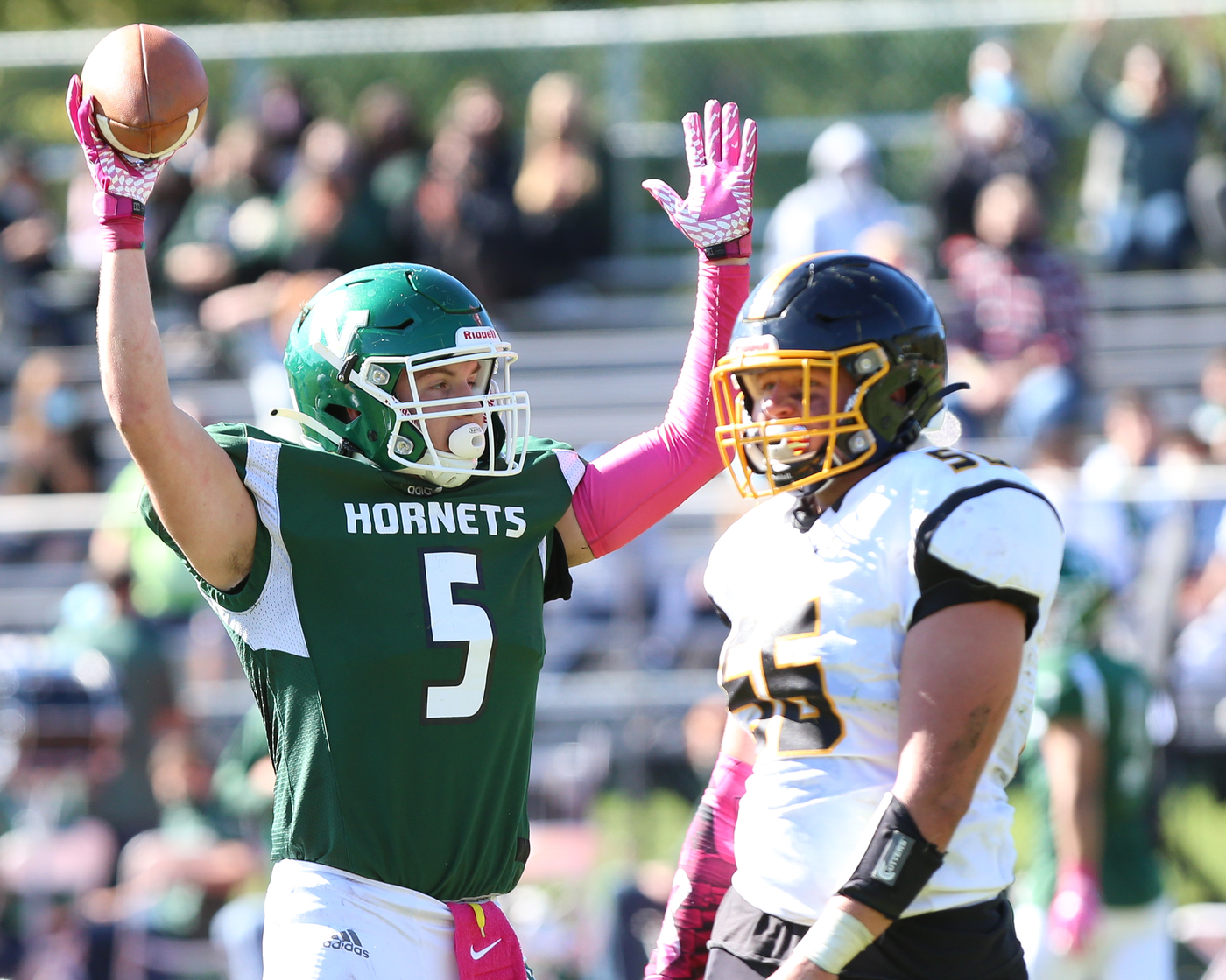 Football: Passaic Valley defeats West Milford 27-20. - nj.com