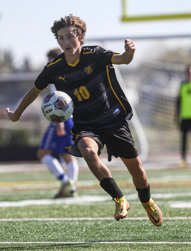 Colonial League boys soccer championship: Southern Lehigh vs ...
