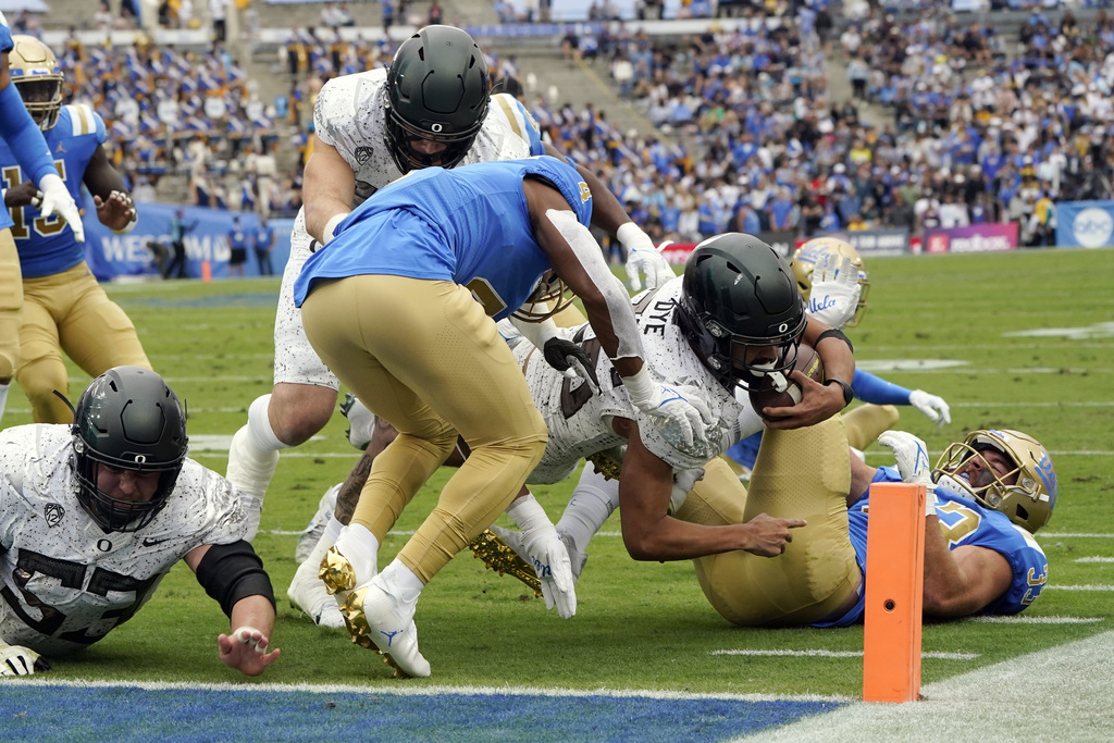 No. 10 Oregon Ducks football at UCLA Bruins - oregonlive.com