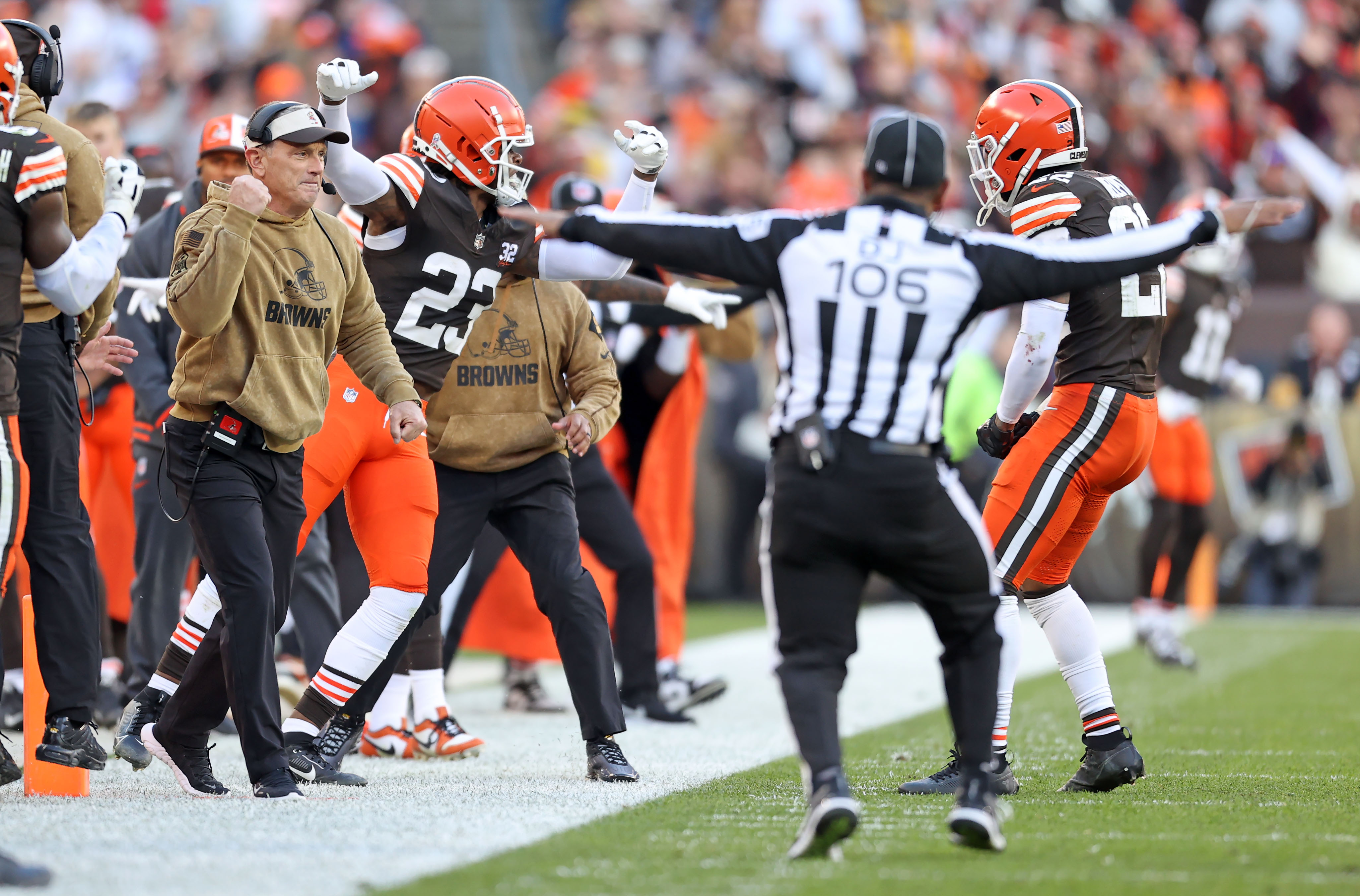 Cleveland Browns defense vs. Pittsburgh Steelers, November 19, 2023 ...